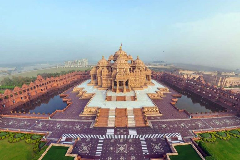 10 Most Famous Buildings in India