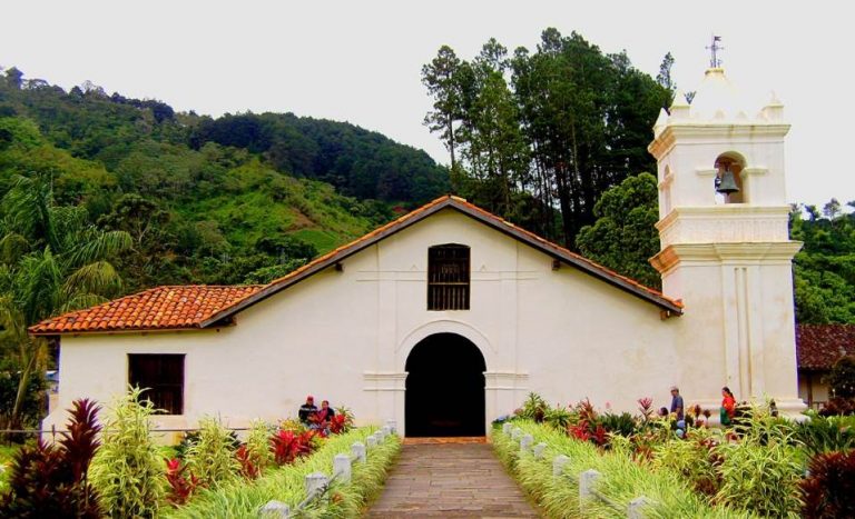 10 Most Famous Buildings In Costa Rica
