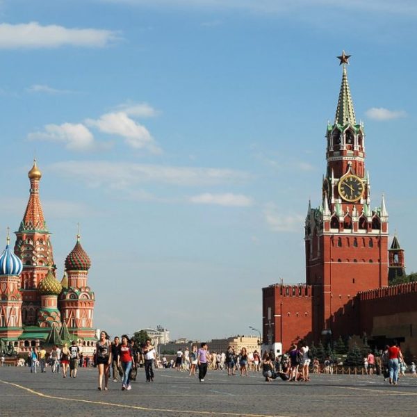 Top 18 Most Famous Squares In The World