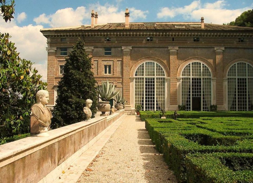 Top 17 Famous Renaissance Buildings