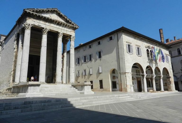 Top 10 Famous Roman Temples