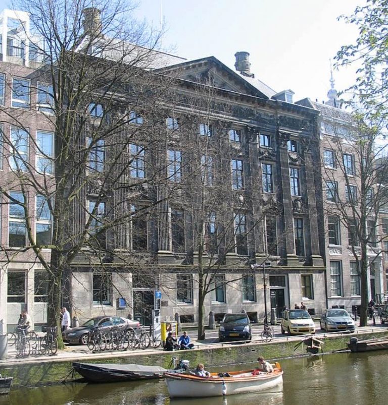 Top 10 Famous Buildings in Amsterdam