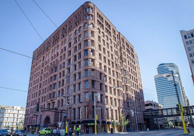 Top 10 Famous Buildings in Minneapolis