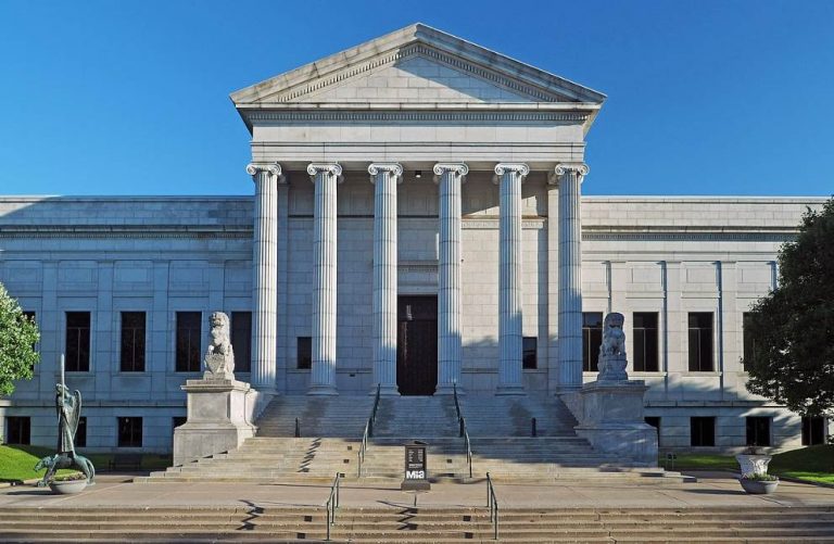 Top 10 Famous Buildings in Minneapolis