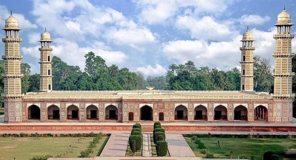 Top 10 Famous Islamic Buildings