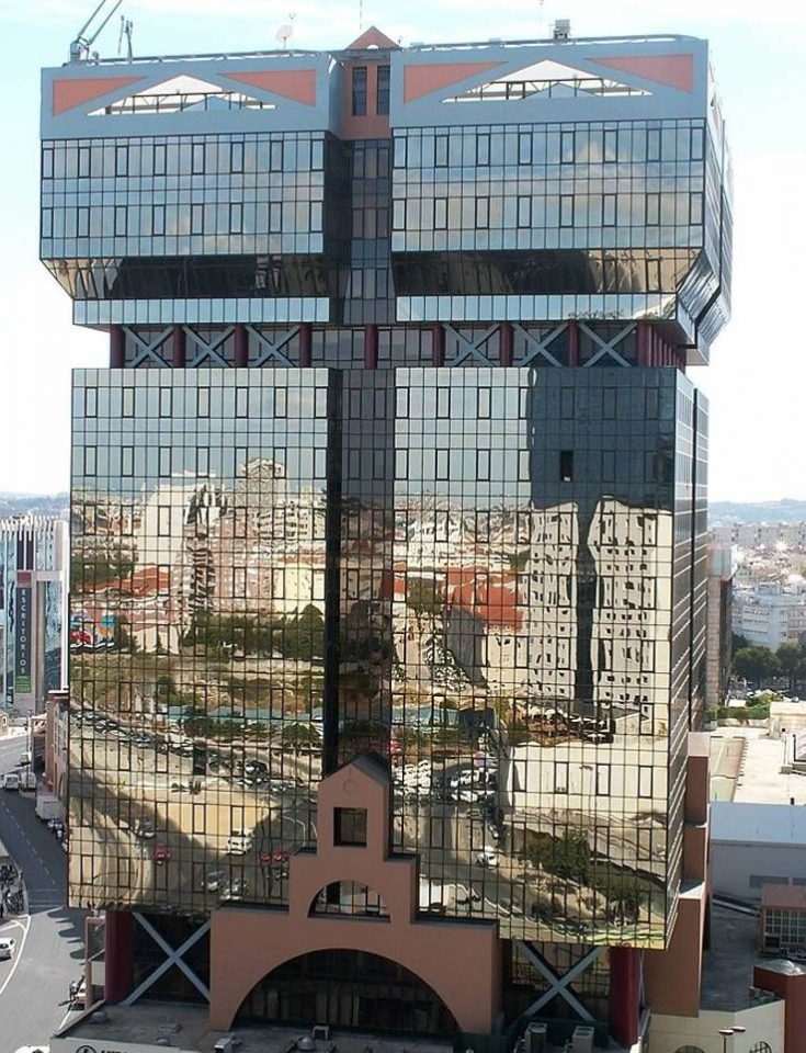 Top 10 Famous Postmodern Buildings