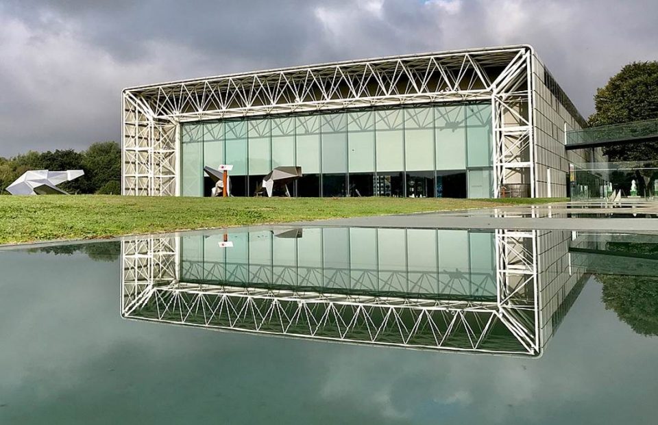 Top 10 Famous High-Tech Buildings