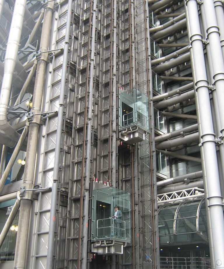 Top 8 Stunning Facts about the Lloyd's Building