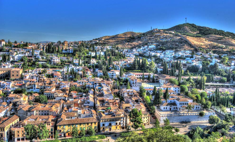 Top 10 Famous Buildings in Granada