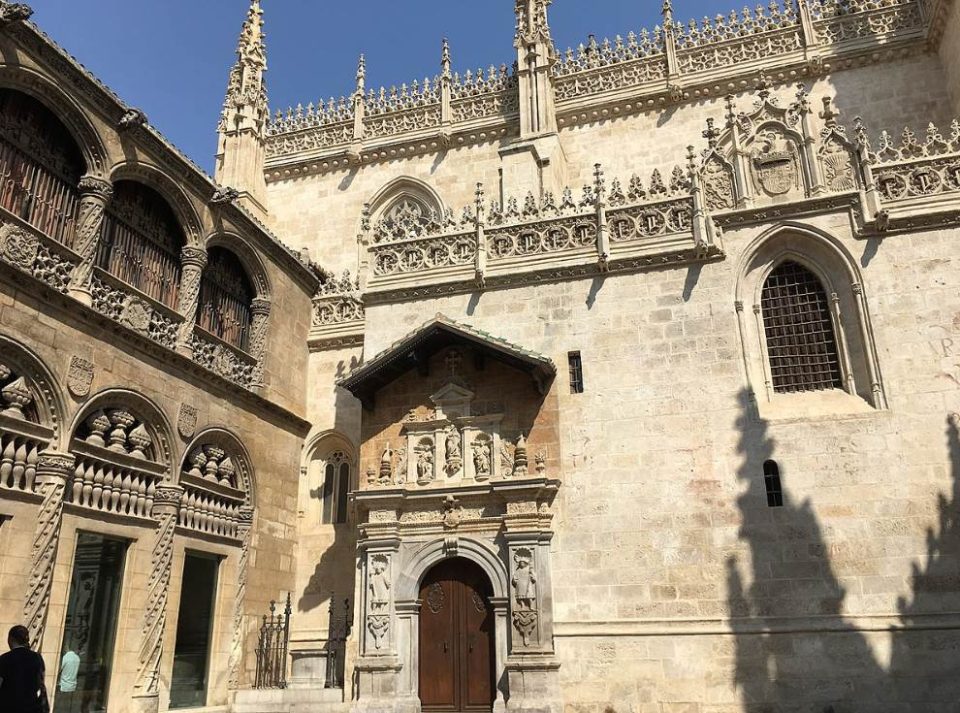 Top 10 Famous Buildings in Granada