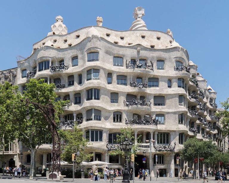 Top 10 Famous Buildings Designed by Antoni Gaudí