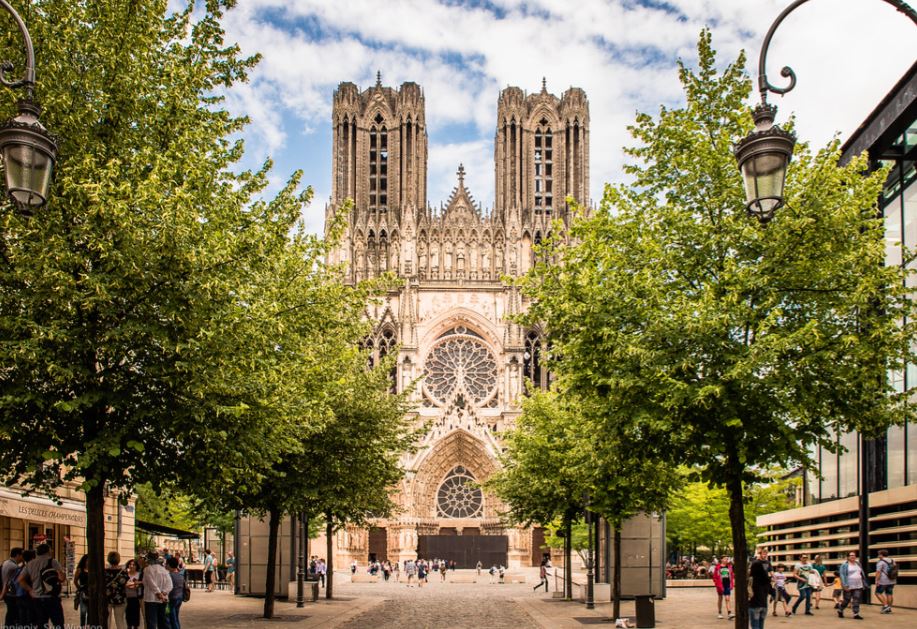 Top 10 Famous Buildings in Reims