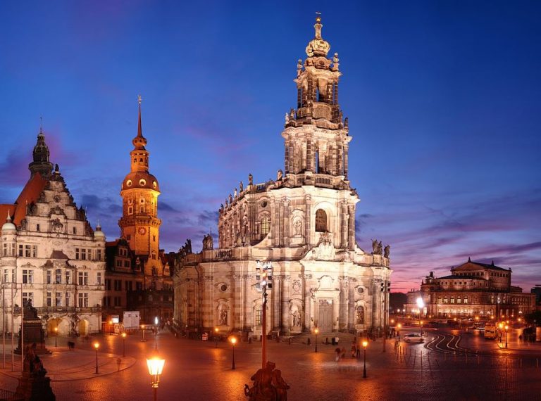 Top 10 Famous Buildings in Dresden