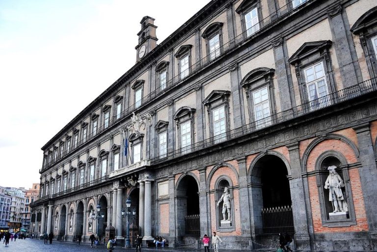 Top 10 Famous Buildings in Naples (Italy)