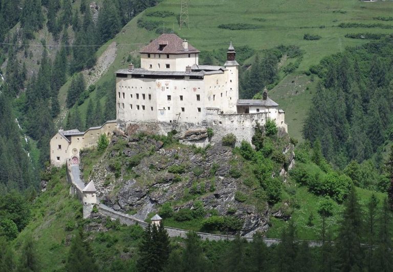 8 Interesting Facts about Tarasp Castle